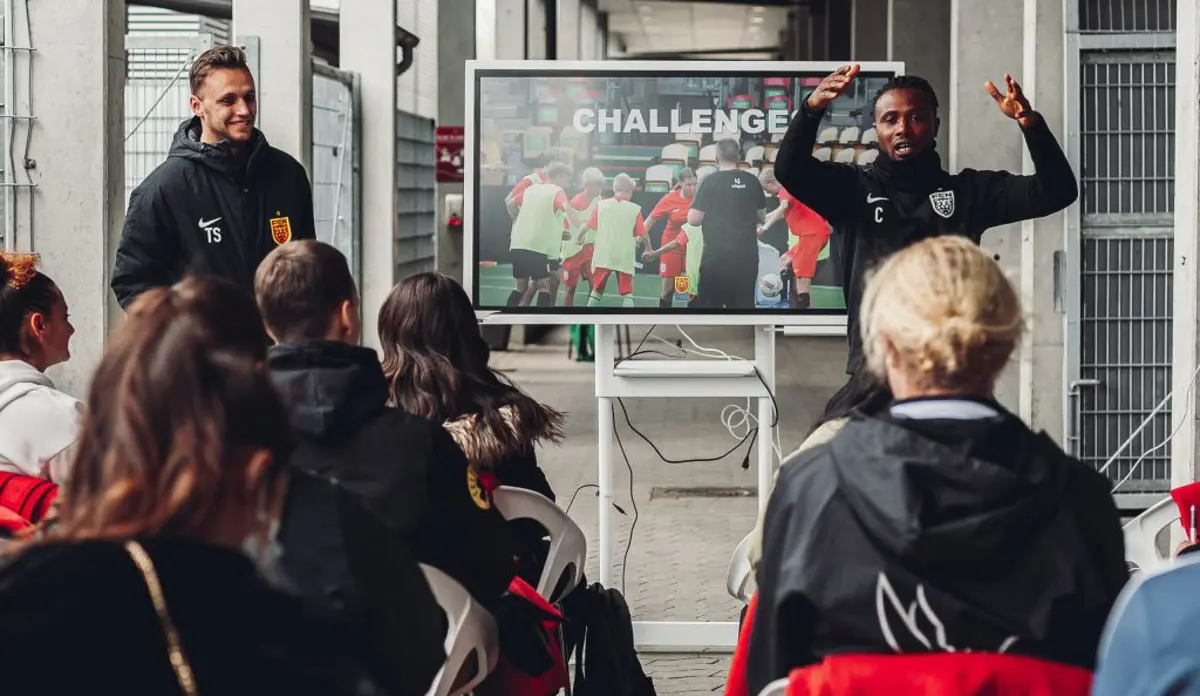 'Football for Unity' er skudt igang: Første møde med vores Community ...